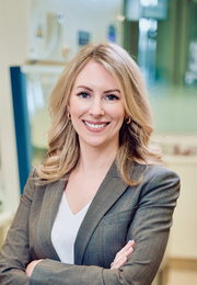 Prof Laura Mackay : Find an Expert : The University of Melbourne