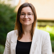 Dr Emma J Hudgins : Find an Expert : The University of Melbourne